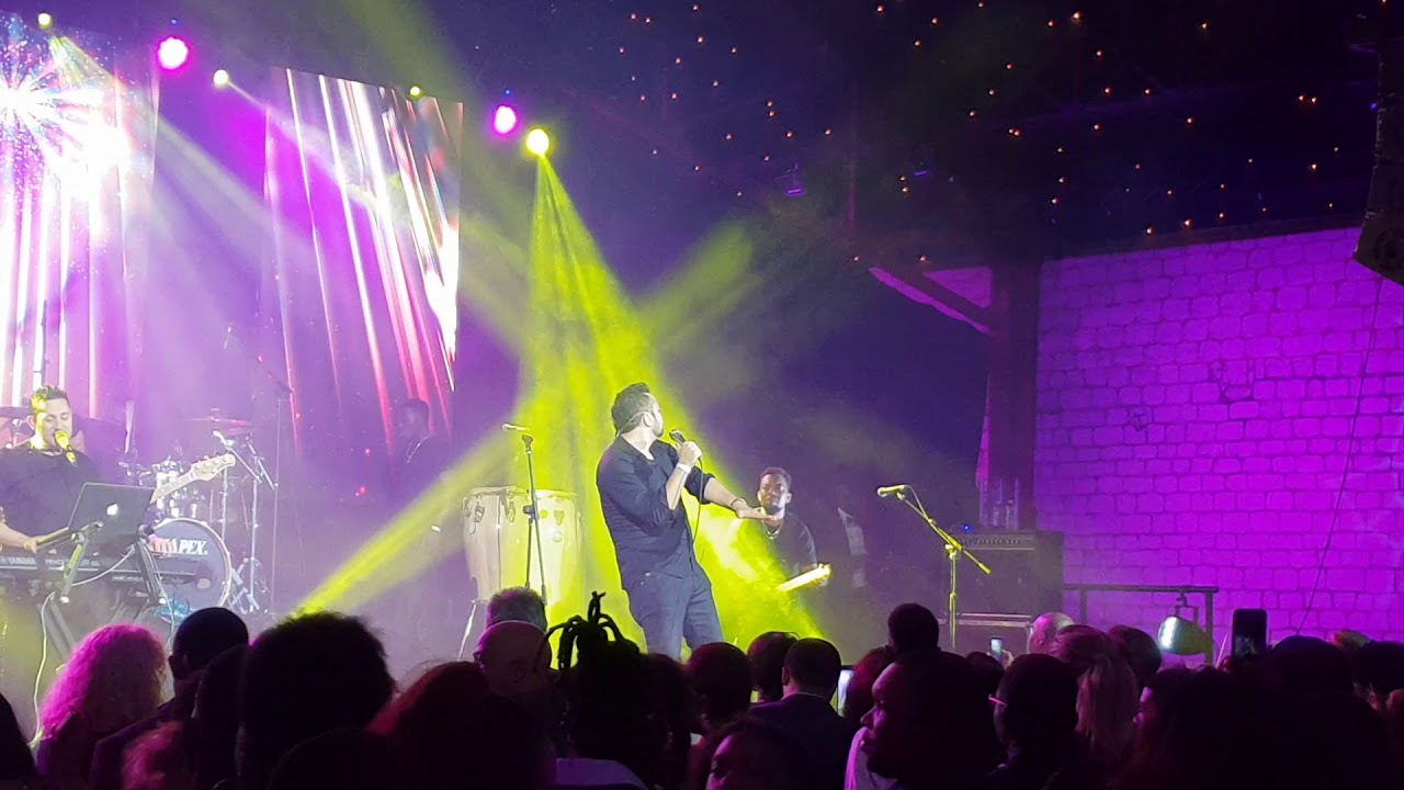 T-Vice live Paris- New single- Extrait HD - YouTube