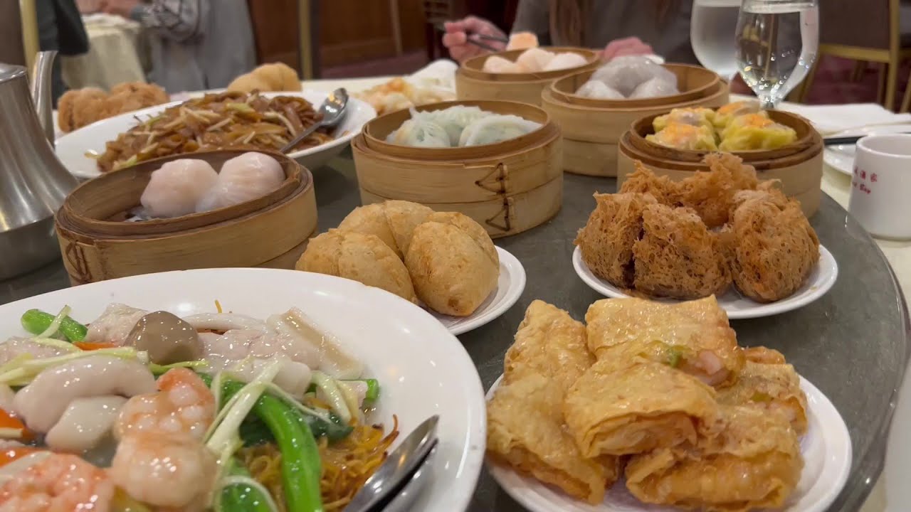 Dim Sum Brunch Time at Pearl Bay Tea House - YouTube
