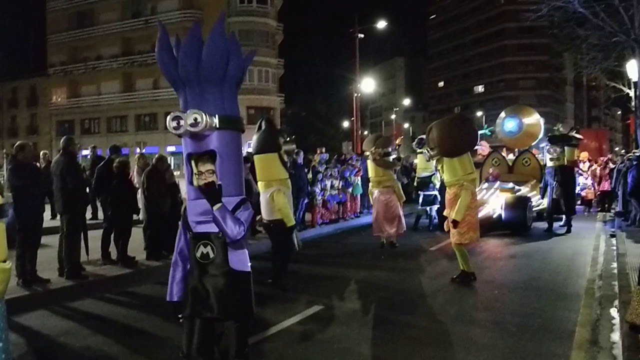 Minions en Carnaval - Desfile Miranda de Ebro - YouTube