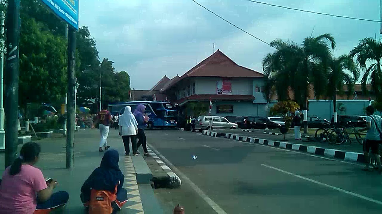 Pandawa 87 bus rombongan haji - YouTube