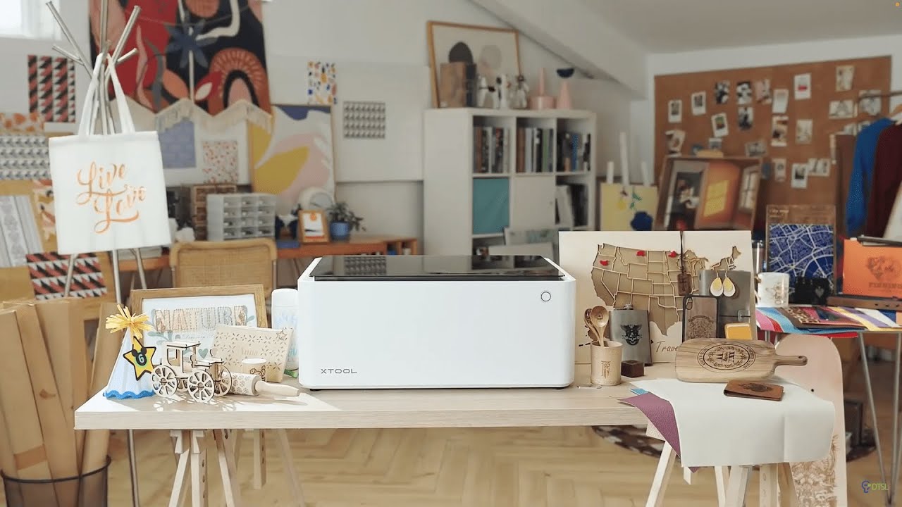 DTSL Makeblock xTool M1 鐳射雕刻及刀切機 - 世界上第一台台式混合激光和刀片切割機 - YouTube