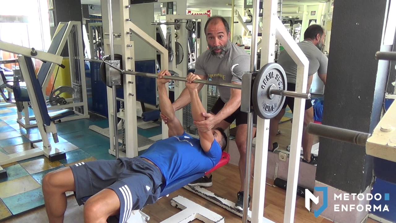 PRESS CERRADO DE TRICEPS - YouTube