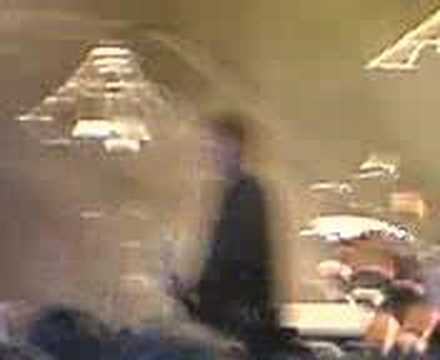 josh homme,qotsa wireless fest leeds 2007 - YouTube