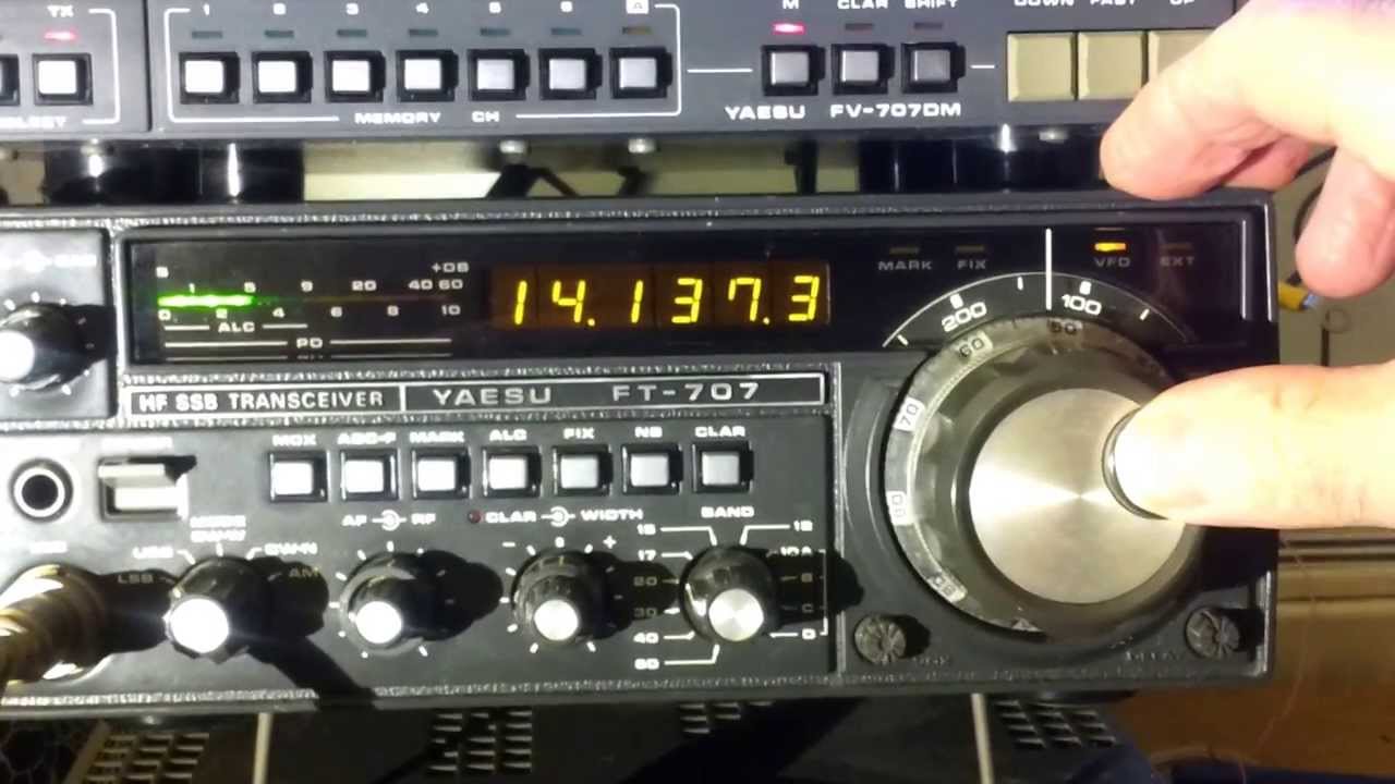 Yaesu ft707 demo - YouTube