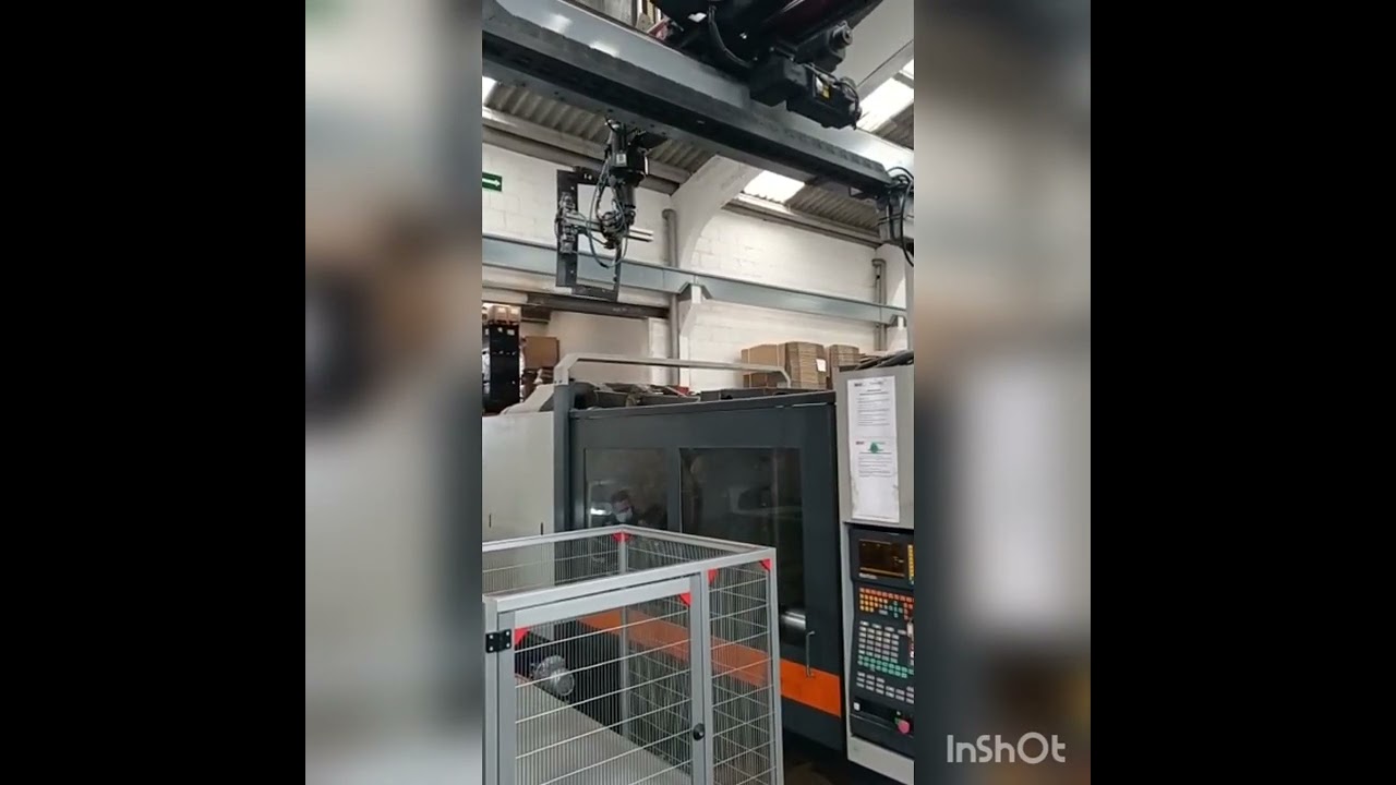 SANDRETTO MEGA T 610t (1998) injection molding machine - YouTube