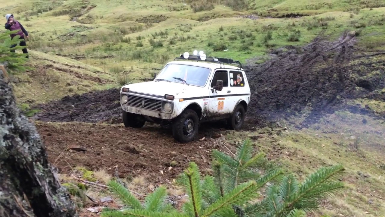 Lada Niva off-road - YouTube