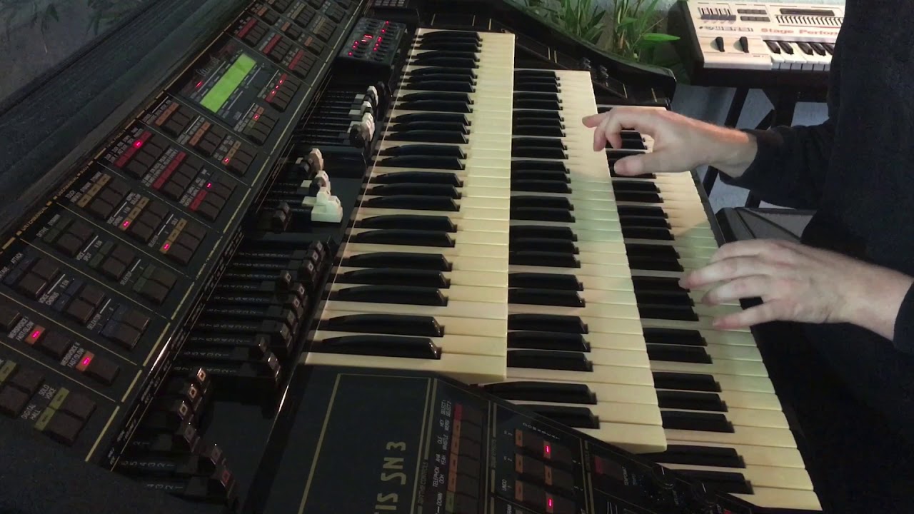 Swing Evergreens / Florian Hutter - Wersi Atlantis SN3 - YouTube