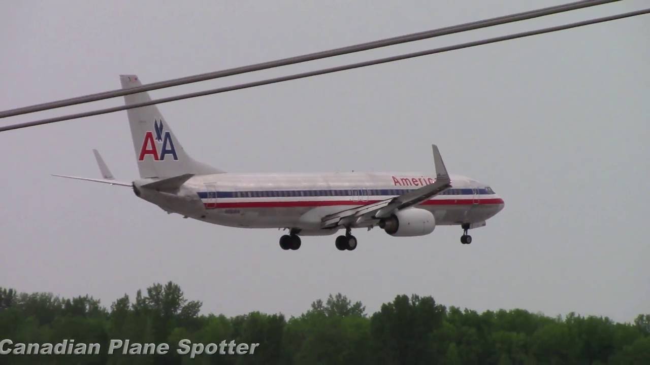 American Airlines (old livery) 737-800 Landing at Montreal-Trudeau Int ...