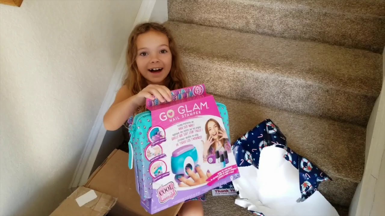 Dash's Official Toy Tester - Hannah - YouTube