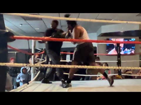 Fight Night 1:Big Rob vrs Big (CRAZY FIGHT) - YouTube