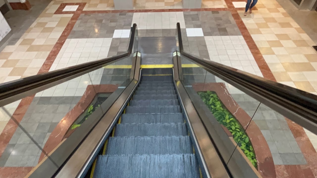Otis Escalators | Center Court, Colonie Center | Albany,NY - YouTube