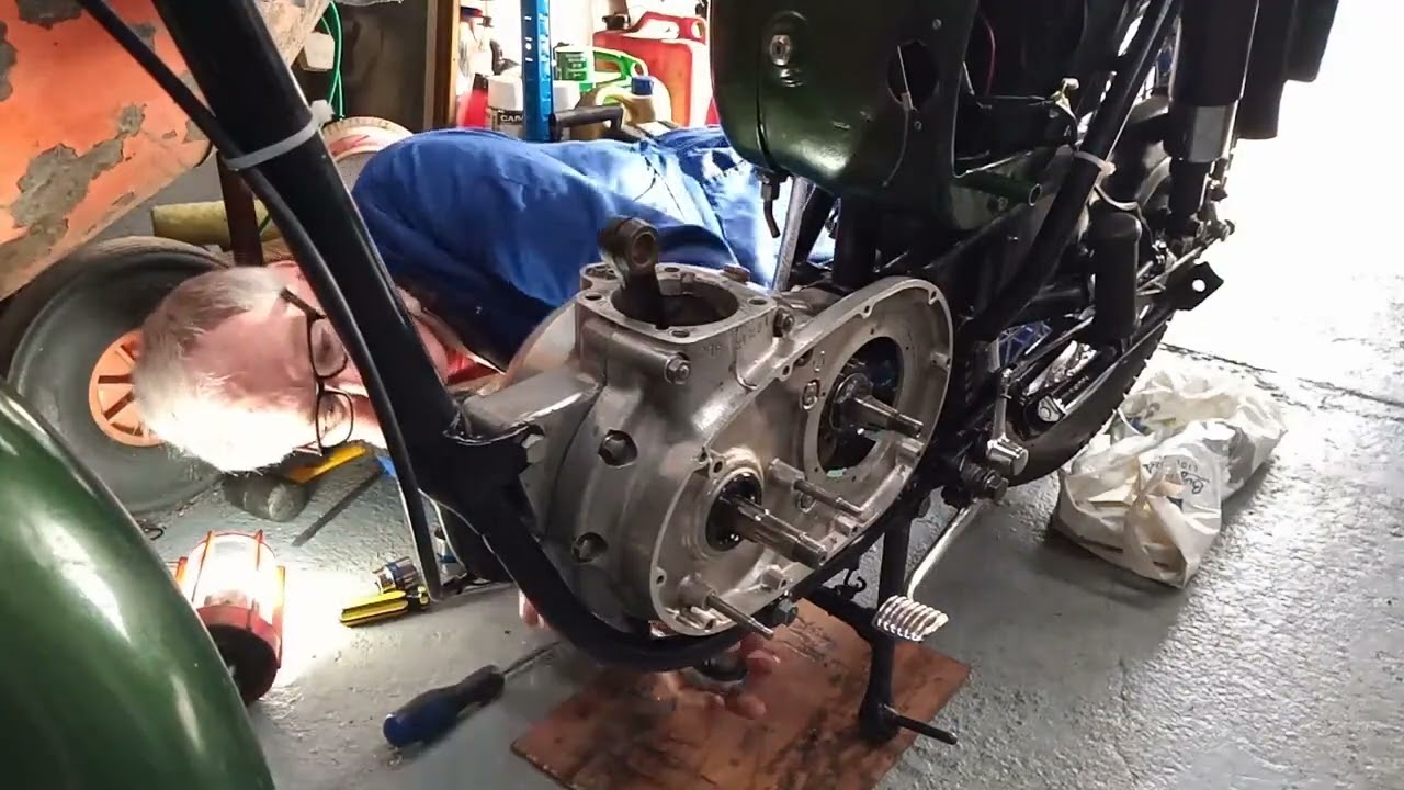 BSA C15 Second Engine Rebuild - Part 4 - YouTube