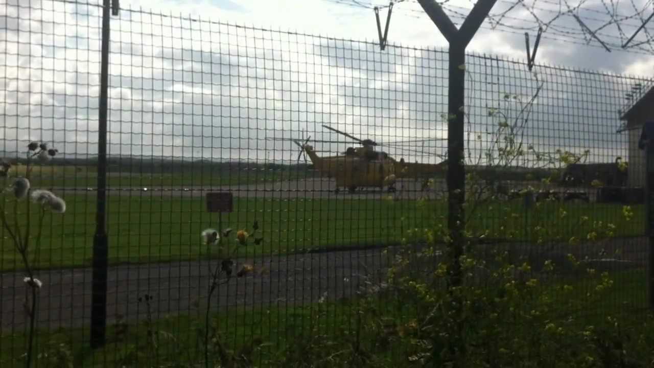 RAF Sea King landing at Chivenor 22 Squadron Royal Marine Base - YouTube