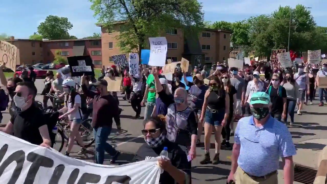 Large protest march moving toward I-94, away from Minnesota State ...