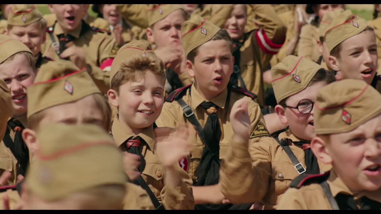 Jojo Rabbit | Detrás De Escena 2 | Próximamente - Solo en cines - YouTube