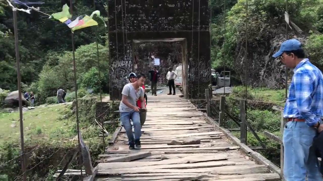 Srikhola Darjeeling Siliguri Sandakphu Phalut trekking April 2017 - YouTube