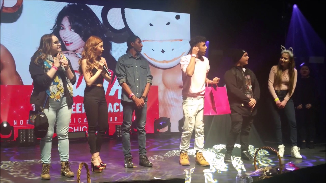 DANCING WITH HYUNA [Hyuna: Queen is back Chicago tour] HYUNA TOUR - YouTube