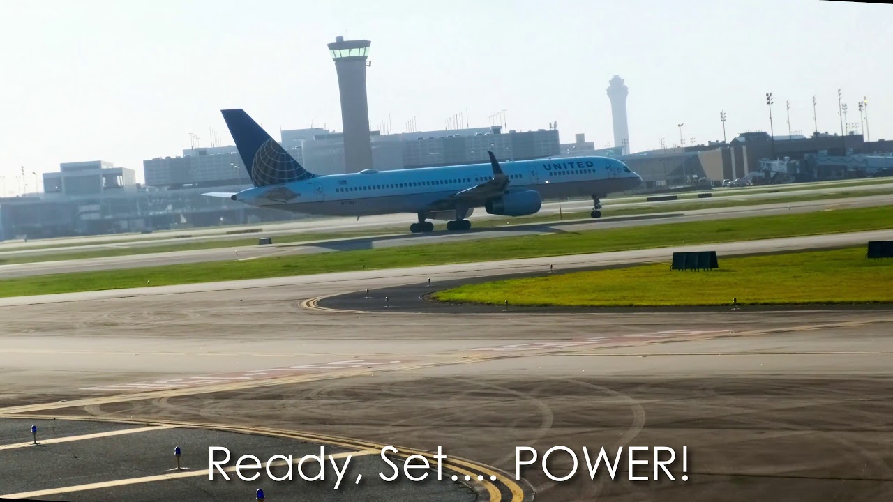 Spectacular Parallel Takeoff at IAH - YouTube
