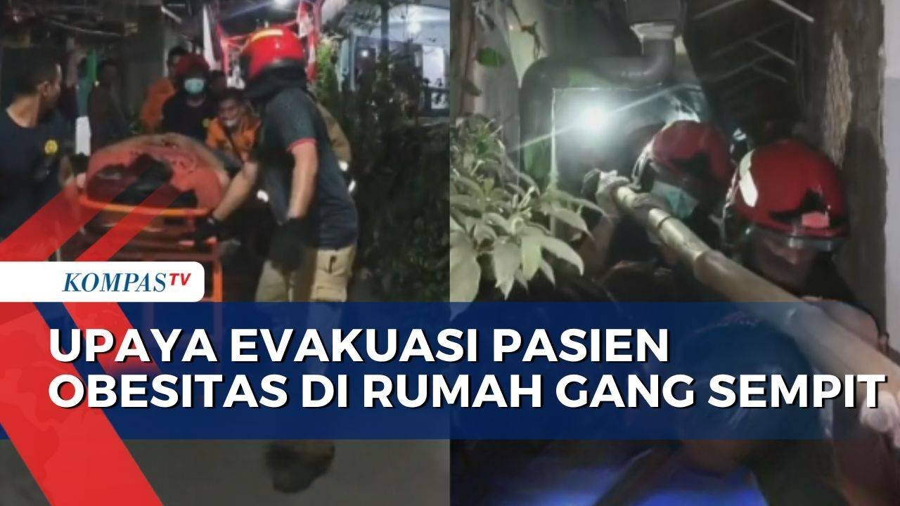 Dramatis! Evakuasi Pasien Obesitas di Surabaya Terkendala Gang Sempit ...