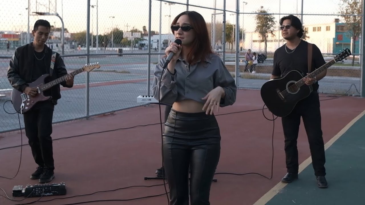 Mi ex tenía razón-TRACK (live session) - YouTube