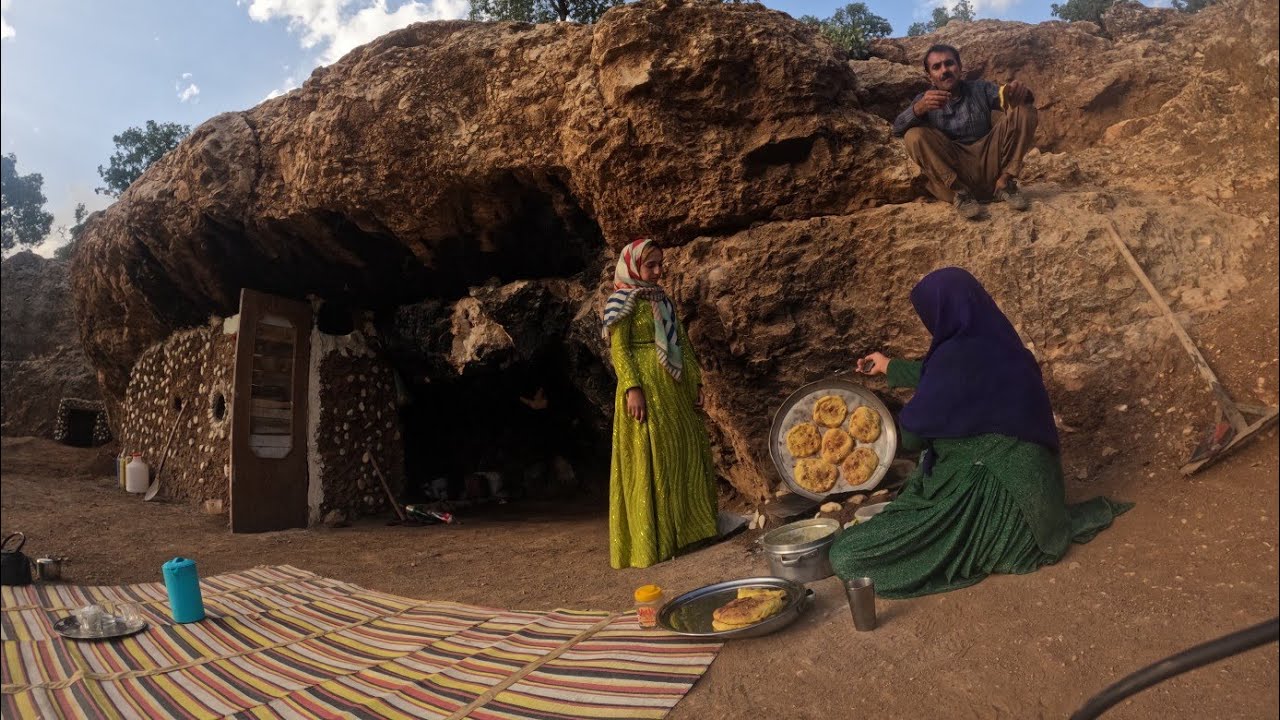 Making a traditional fire pit for family living in the cave, making ...