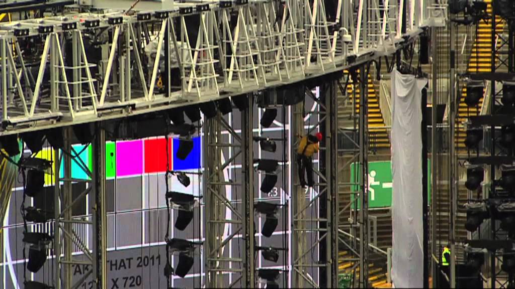TAKE THAT STAGE CONSTRUCTION - YouTube