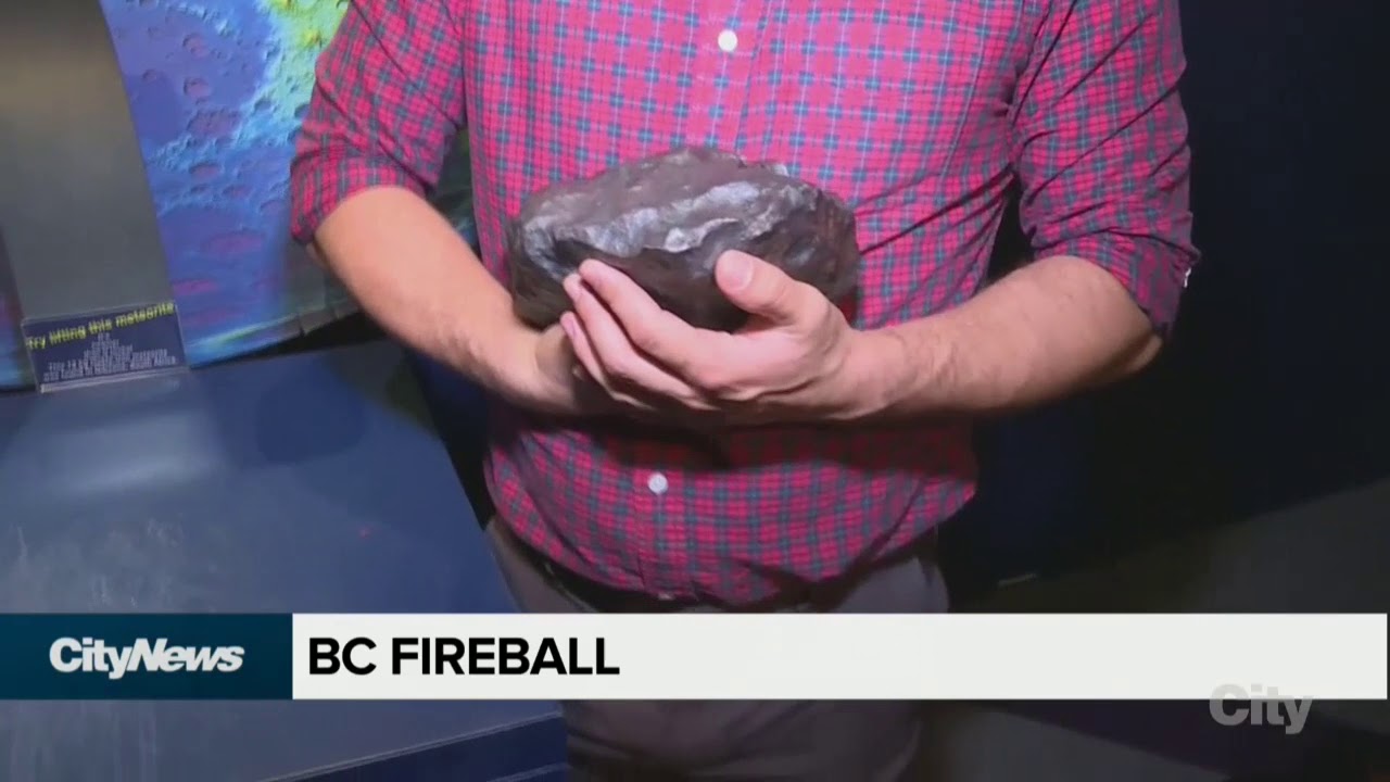 Fireball seen across parts of Western Canada - YouTube