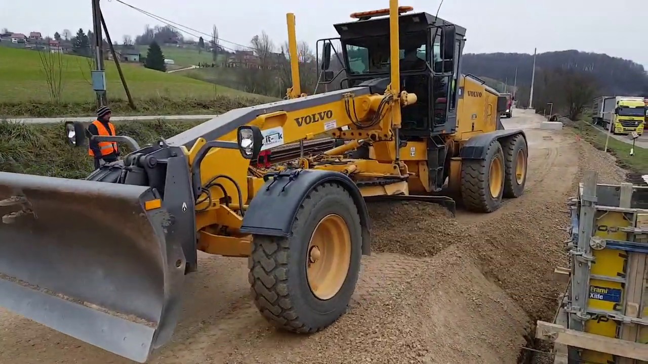 Grader-Greder Operating Techniques - Skilled Operator - YouTube