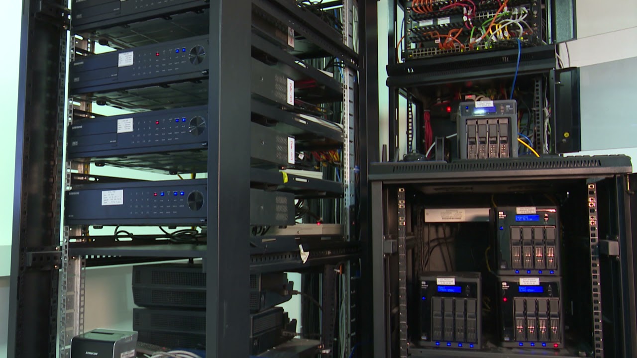Ruang server moderen - YouTube
