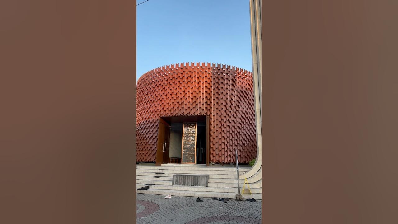 Masjid Saminah Sihyadi, Solo - YouTube