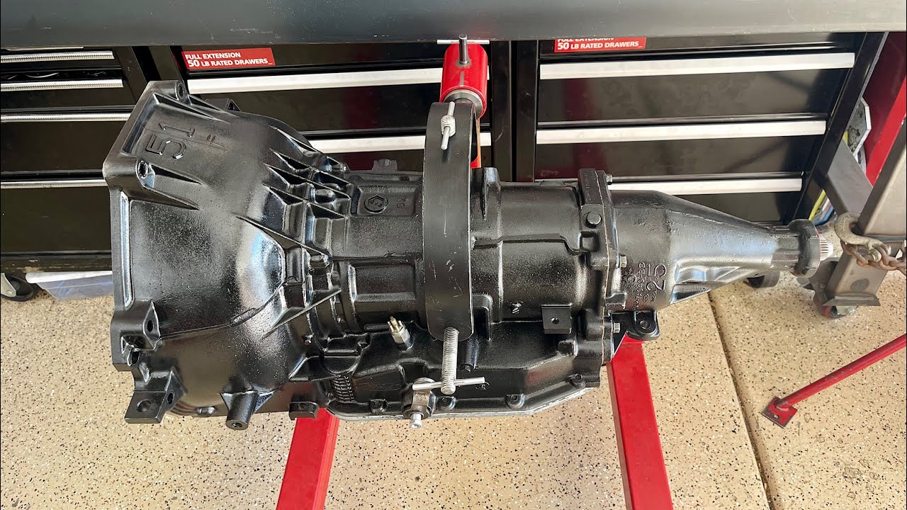 Ford AOD Assembly Part 2 - YouTube