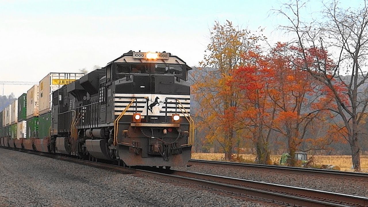 Some NS Freight Trains & Amtrak Train In Duncannon - YouTube