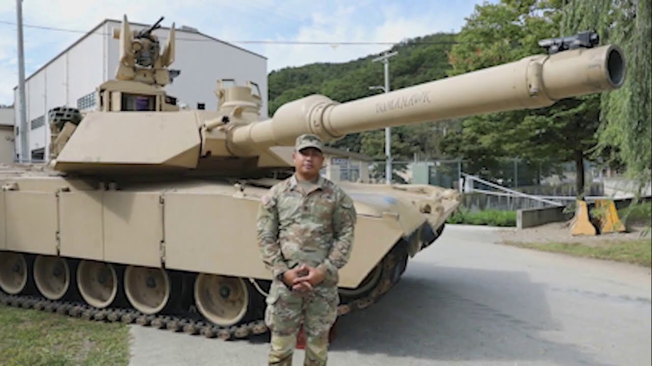 Virtual Tour of the M1A2 Abrams Main Battle Tank - YouTube