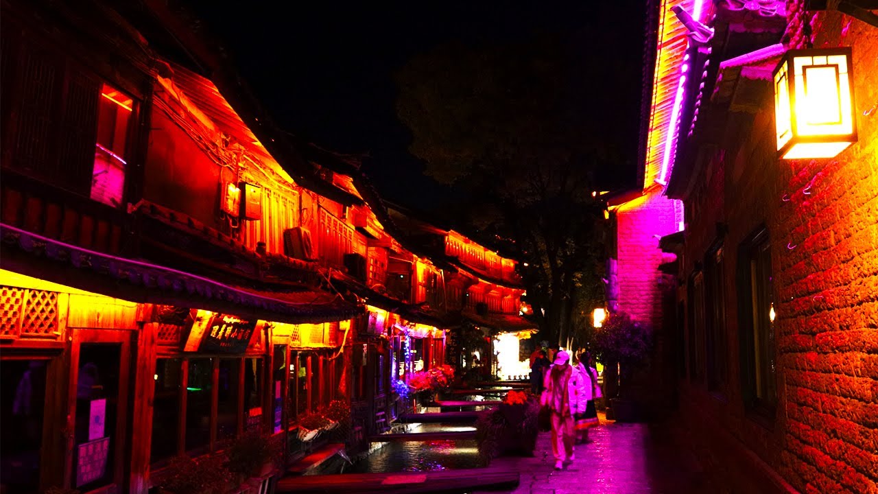 【4K】The more beautiful the night, the night view of Lijiang Old Town ...