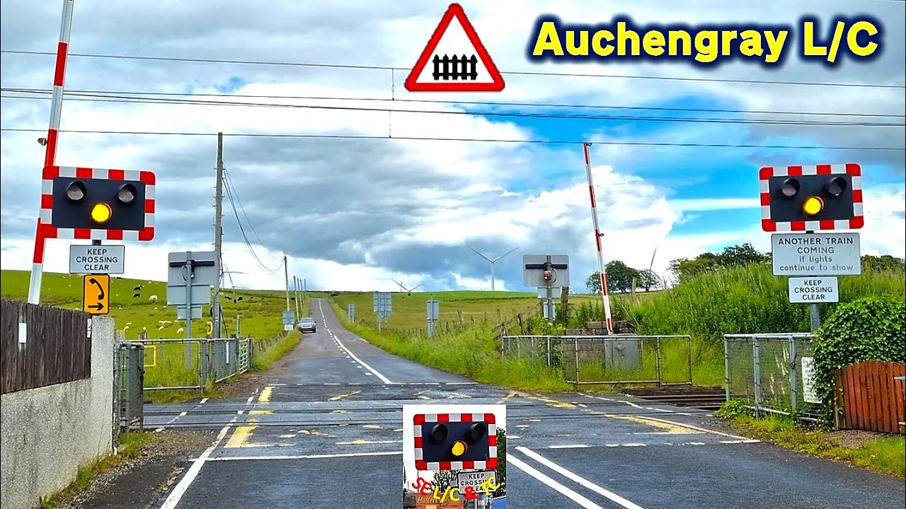 Auchengray Level Crossing, South Lanarkshire - YouTube
