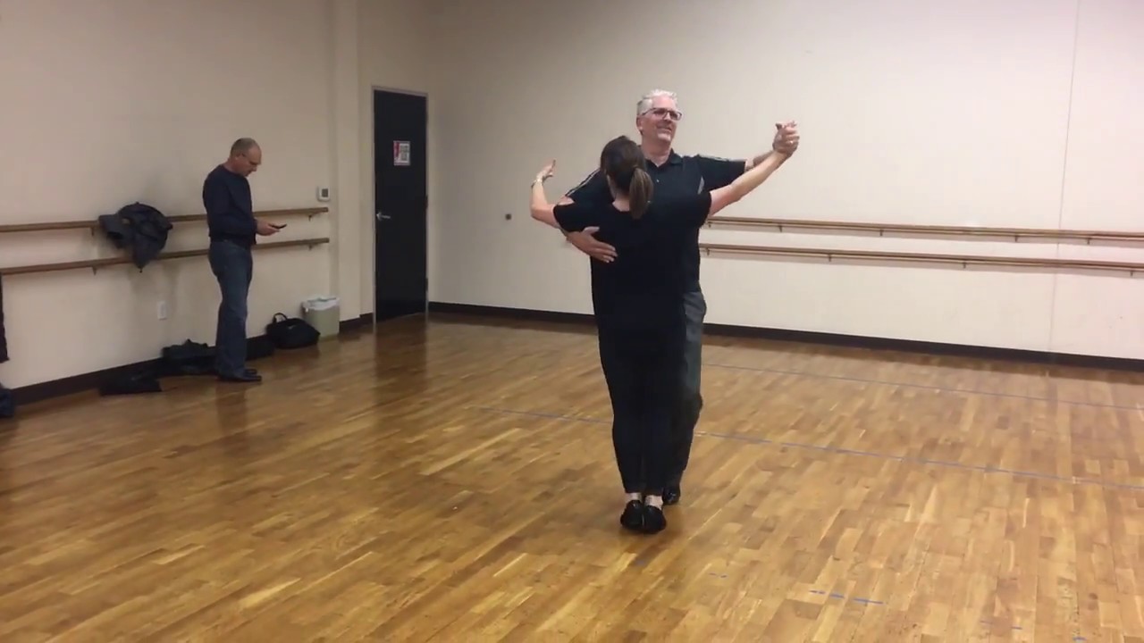 Waltz bronze natural spin turn. - YouTube