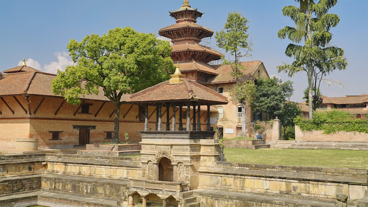 Bhandarkhal water tank and Royal Palace temples in historic Patan ...