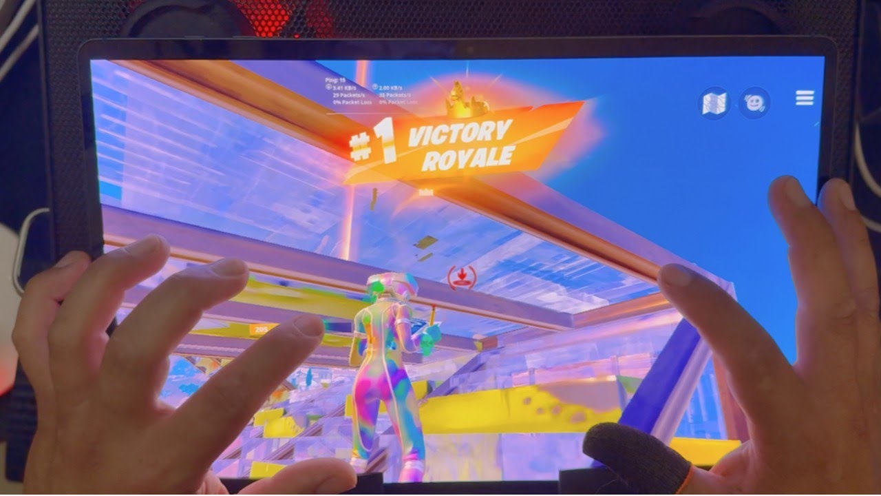 Samsung Tab S9 Fortnite handcam Gameplay. - YouTube