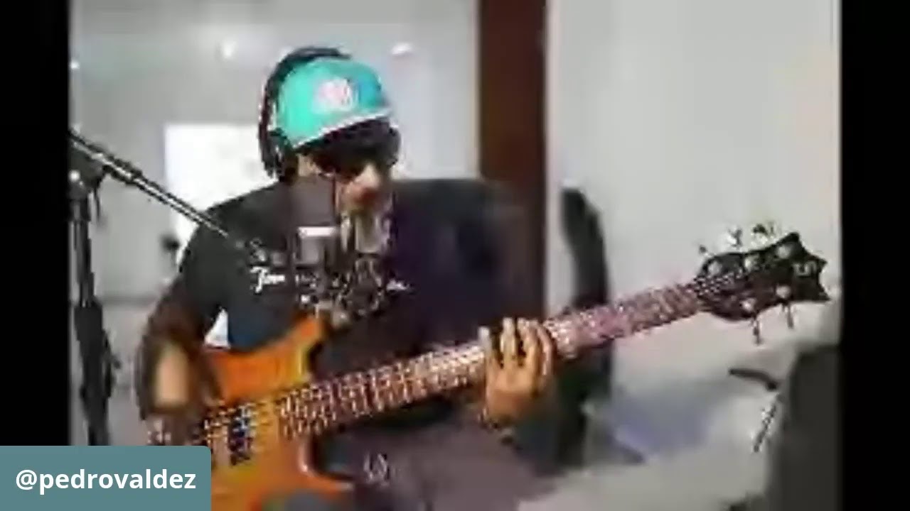 practicando el bajo - YouTube