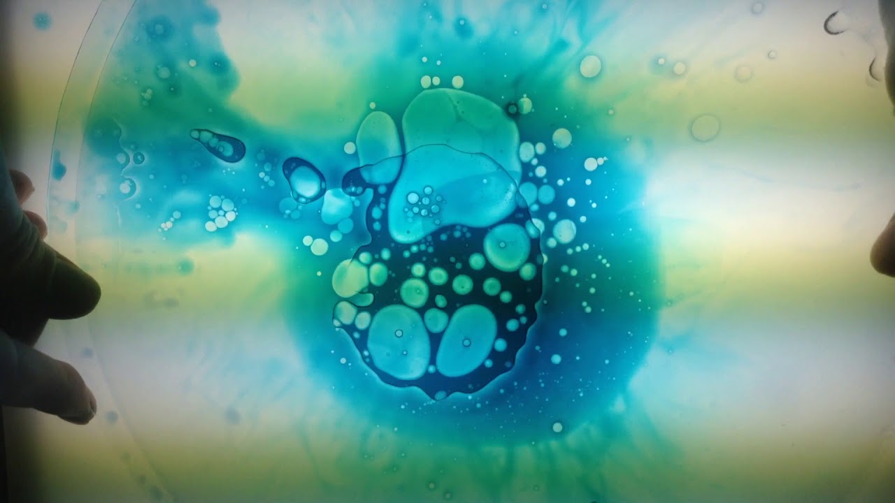 Liquid light show first show - YouTube