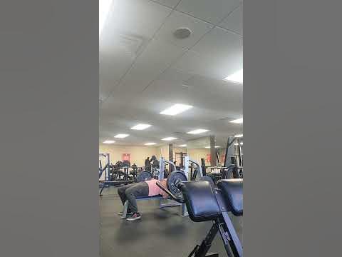 Week 13 Day 4 Close-Grip Bench 230 lbs - YouTube