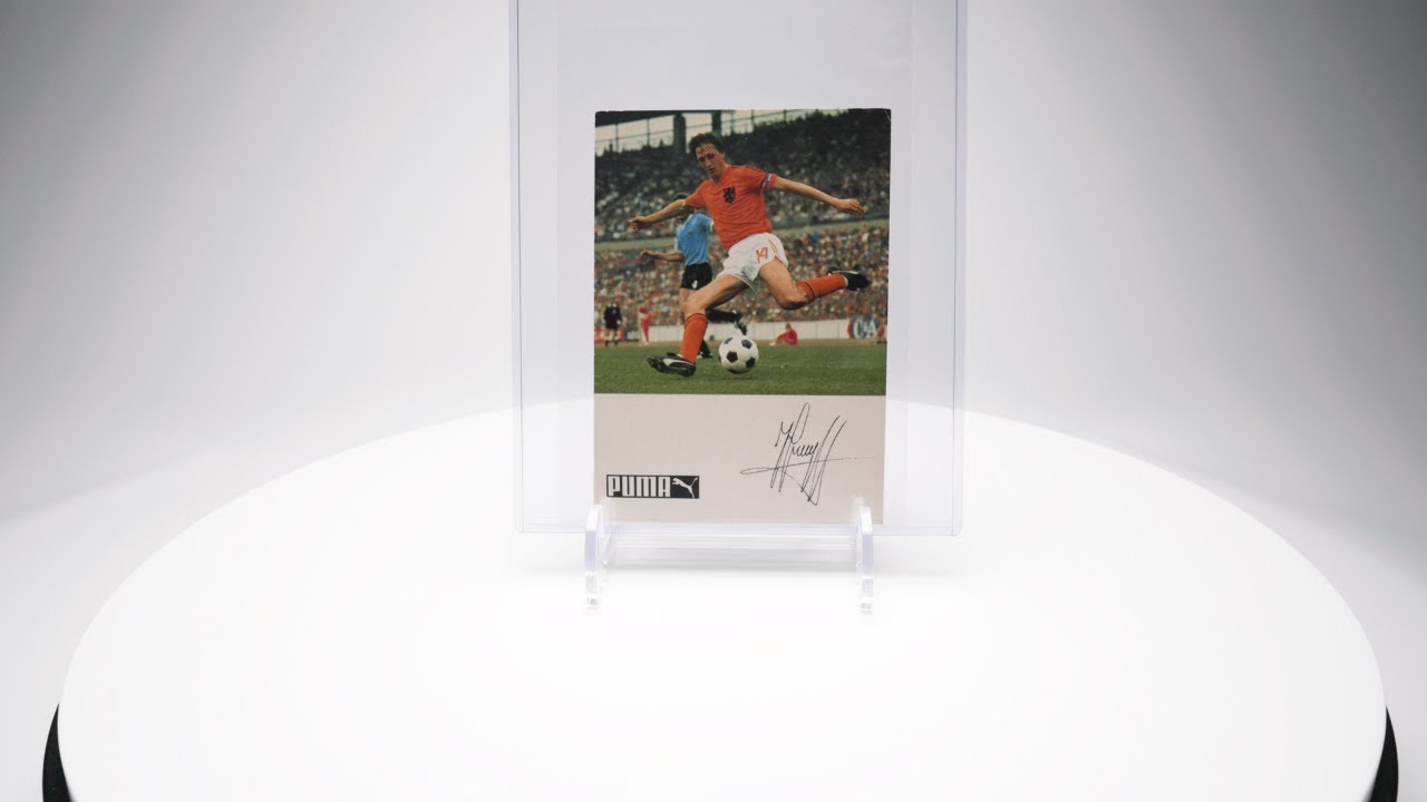 Johan Cruyff - Puma 1974 - Promo Card | Soccer Trading Cards - YouTube