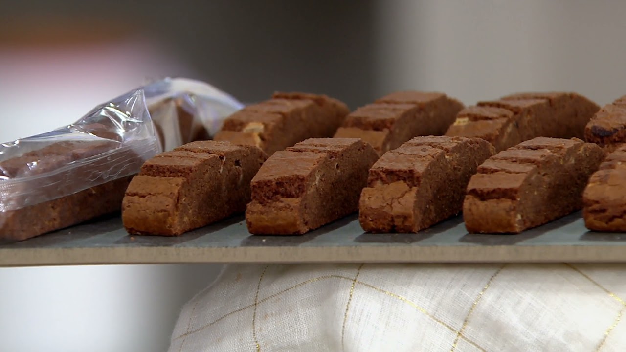 Formica's Bakery (24) 1.1oz Twice Baked Biscotti on QVC - YouTube