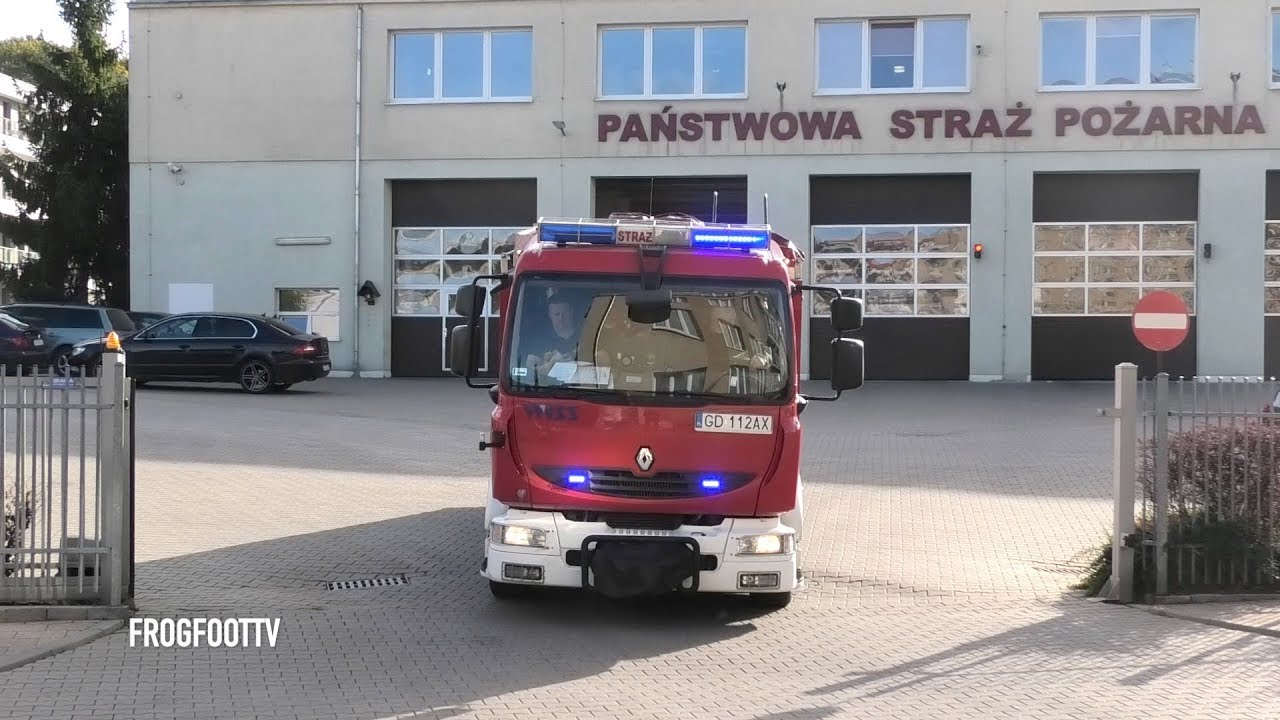 Polish Fire Service - Engine 301 responding from Gdansk Fire Station 1 ...