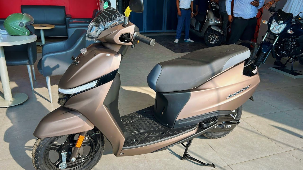 New 2025 TVS Jupiter SmartXonnect! First in Segment Features! Best ...