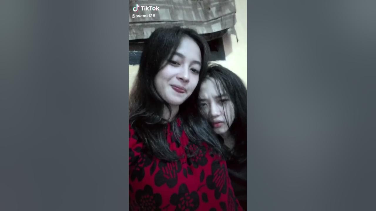 lesbi indo - YouTube