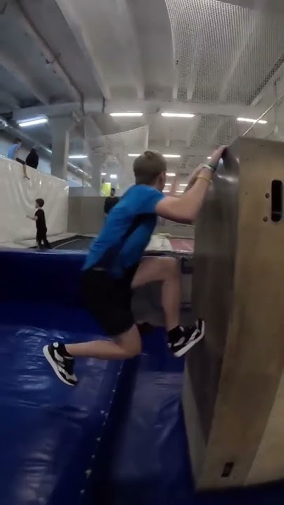 Очень приятная связка #freerunner #parkourfreerun #flip #freerun # ...