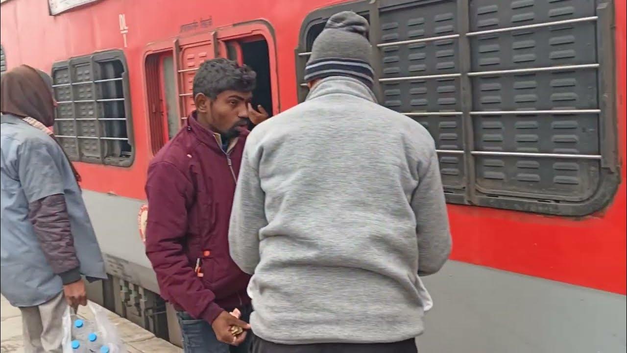 Journey From Lucknow To Jaunpur Jn Via JOP JNU Chord Line 22540 Anand Vihar Mau Superfast ...