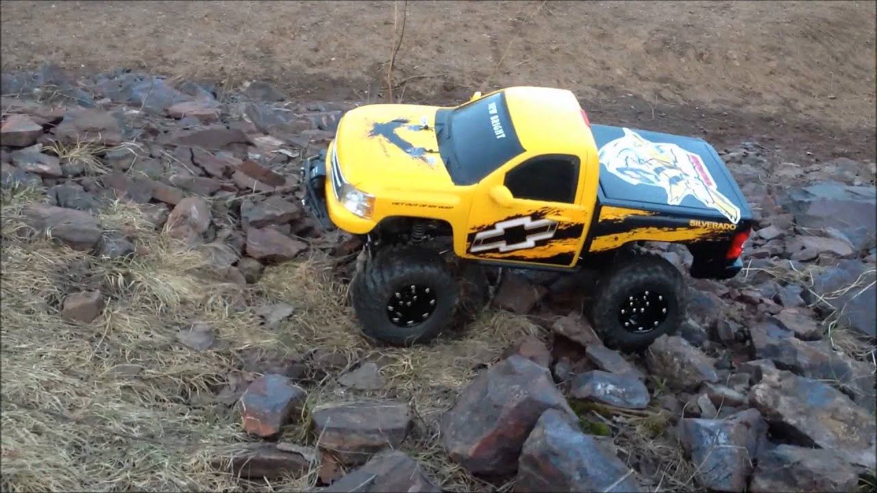 Custom Axial SCX10 Chevy Silverado - YouTube