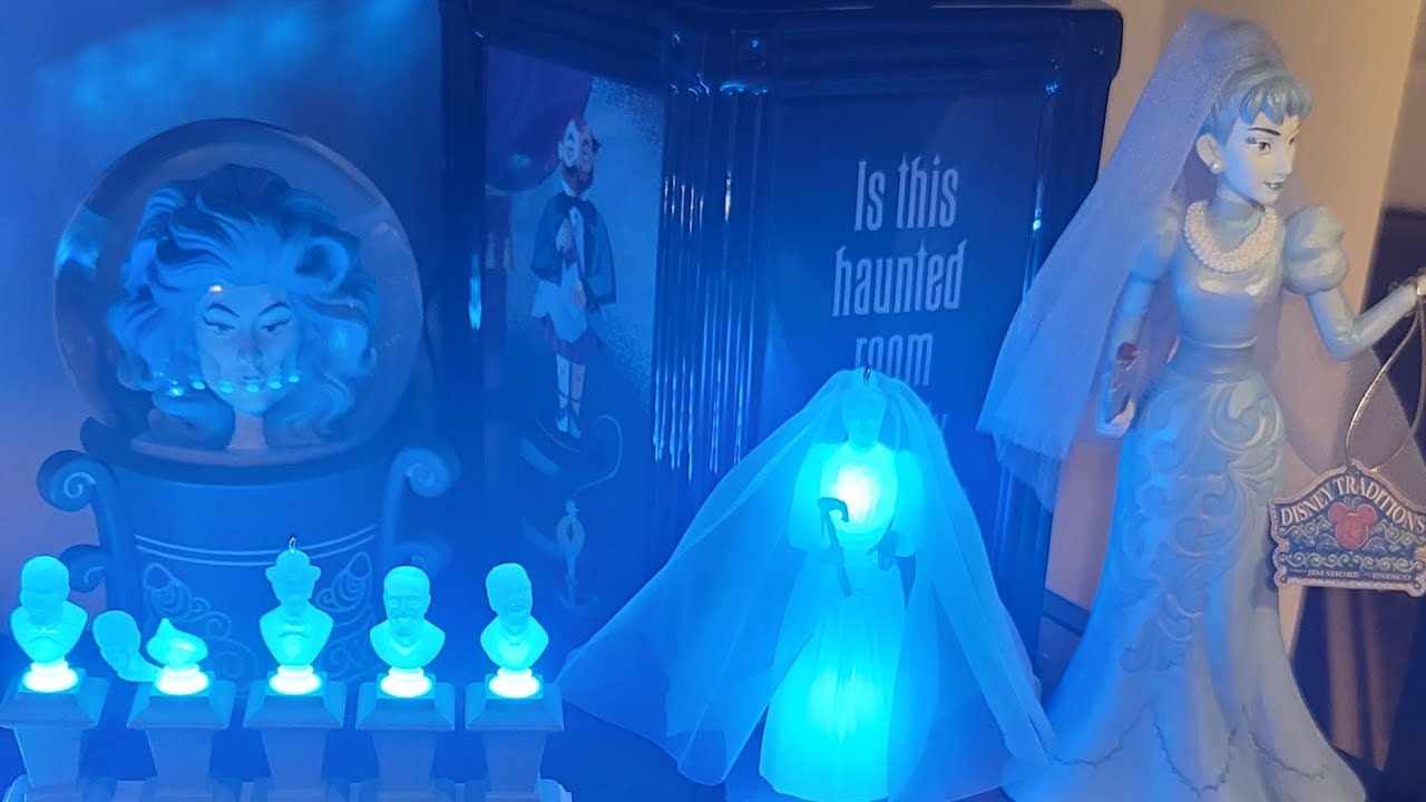 A Haunted Tail (Lights off) - YouTube